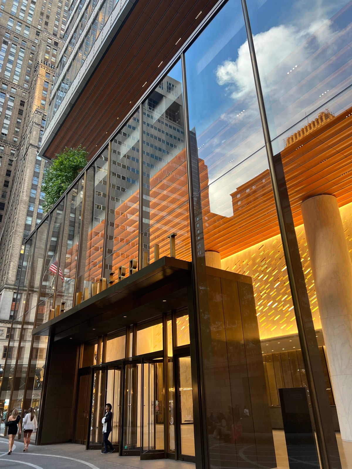 The Centurion Lounge at 1 Vanderbilt, NYC - Extraordinarytravelz